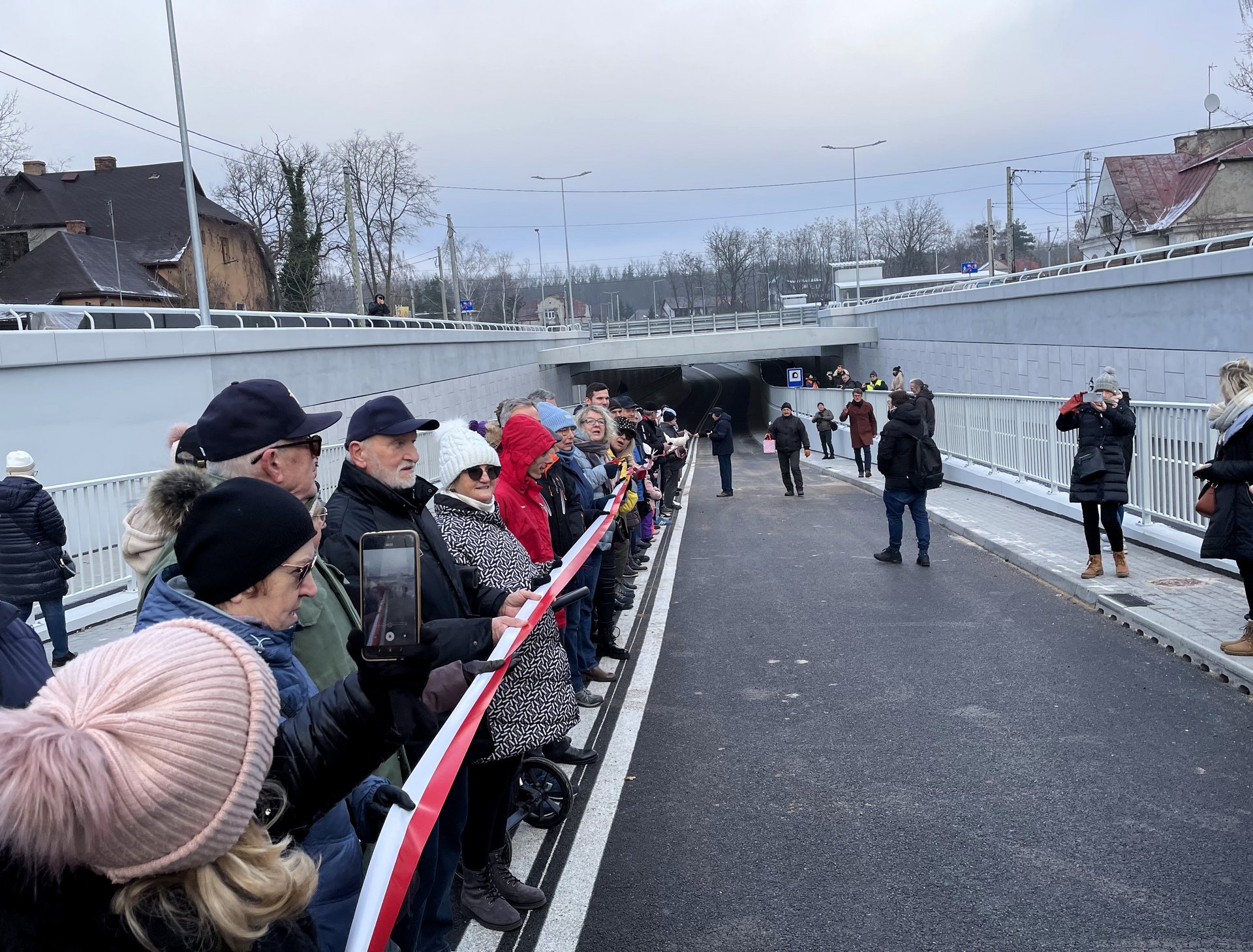 W Sulejówku jeden tunel pod torami już otwarty, umowa na drugi ...