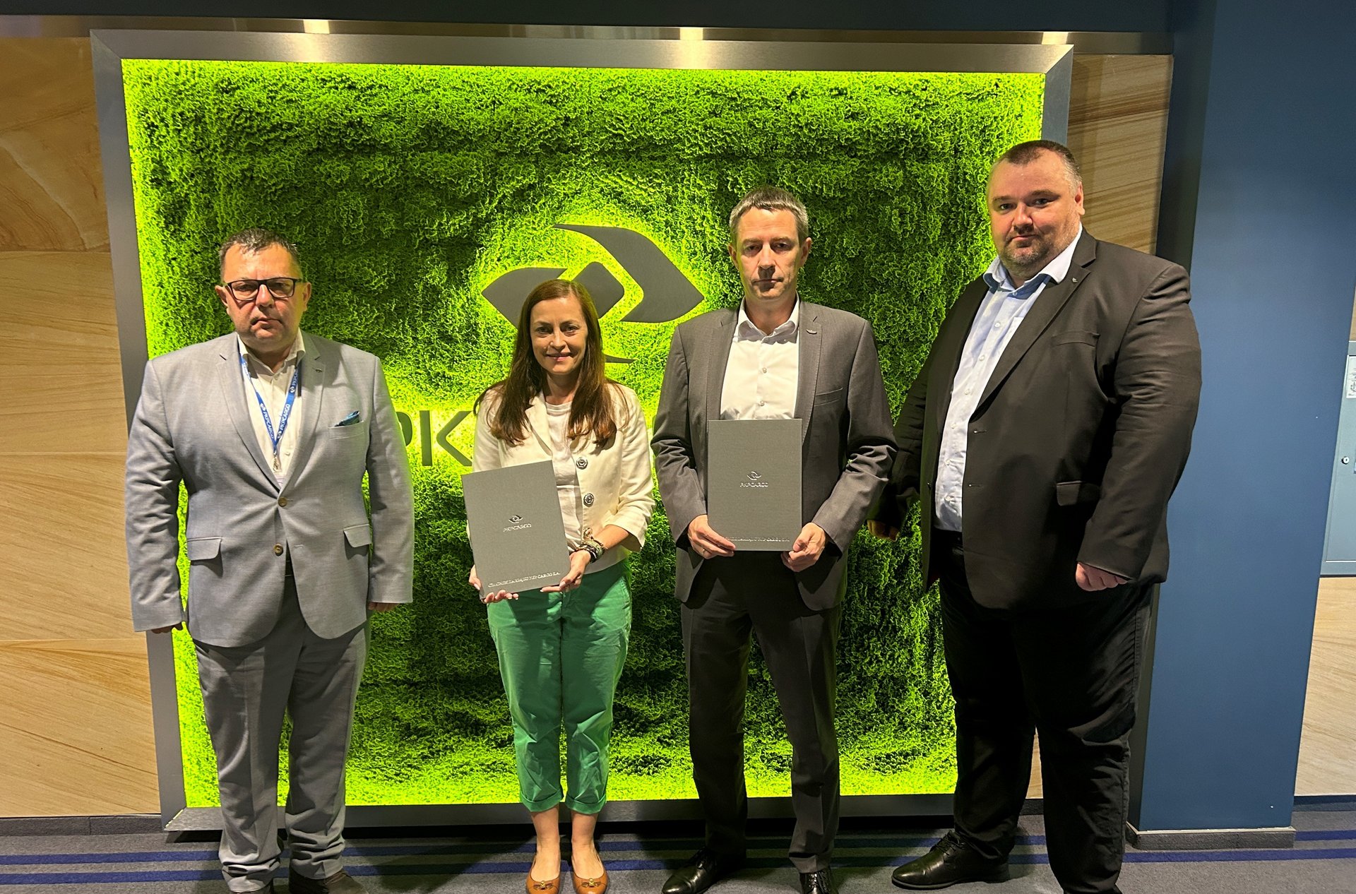 PLK S.A. zatrudni do 250 pracowników PKP CARGO S.A. – list intencyjny ...