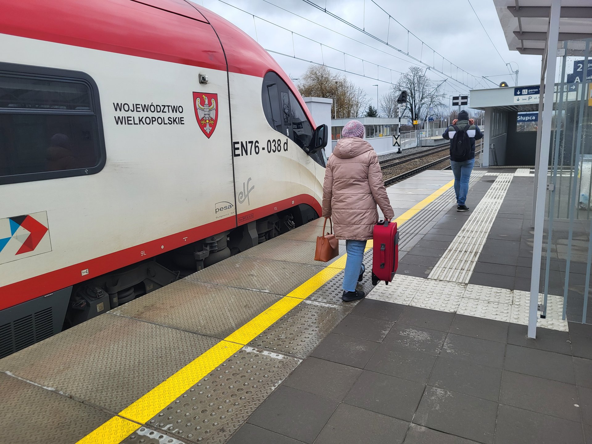Plk S A Zapewniły Lepsze Podróże W Słupcy Są Wyższe Perony I Windy